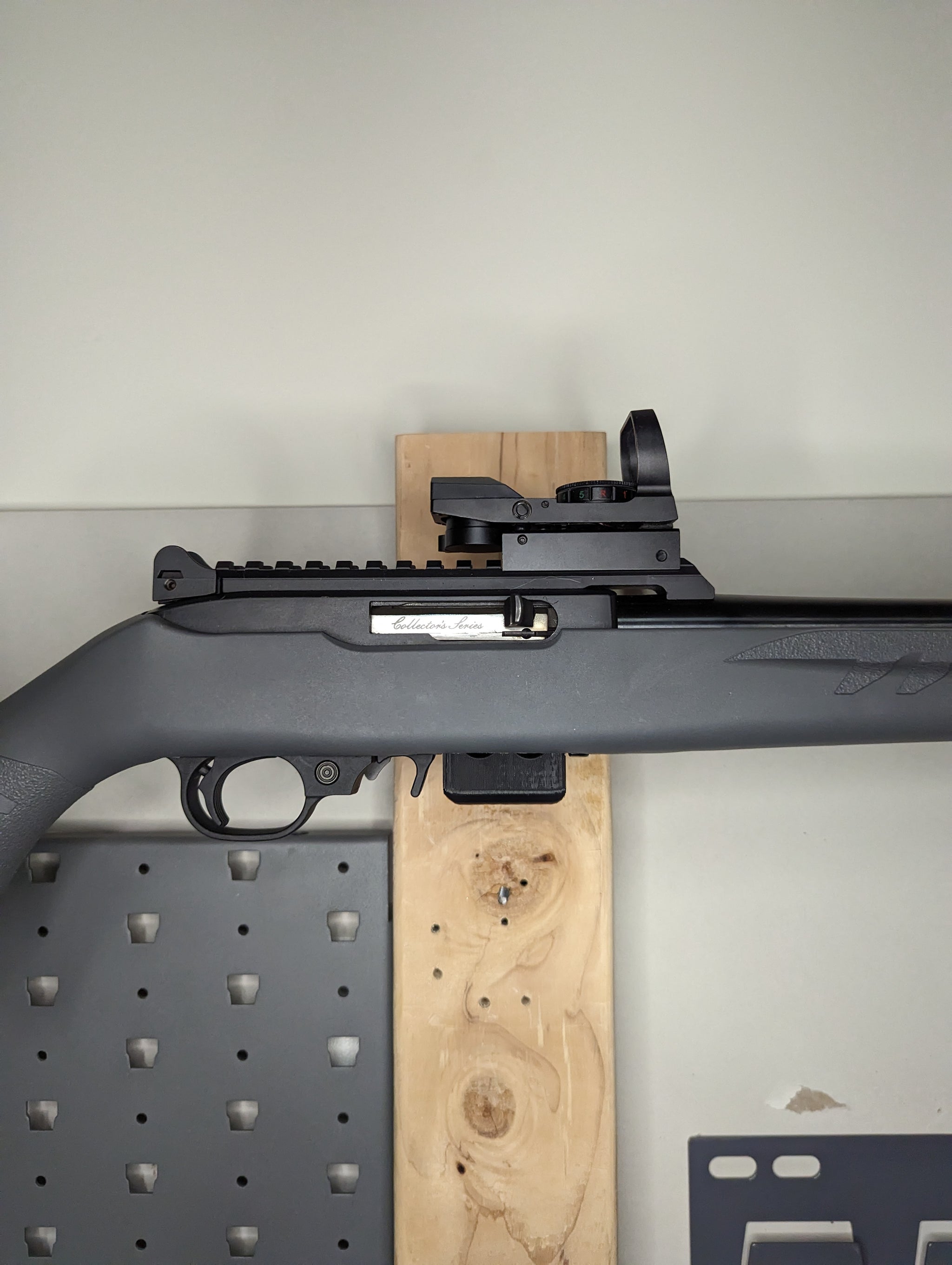 Magwell Mount for Ruger 10/22 - Wall | Rifle Holder Storage Rack ...