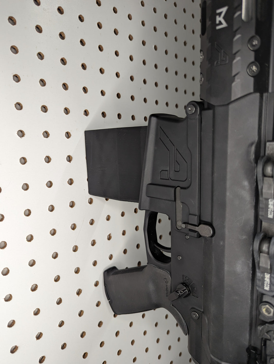 Pegboard / IKEA Skadis / Wall Control / Vaultek / SecureWall - Rifle ...