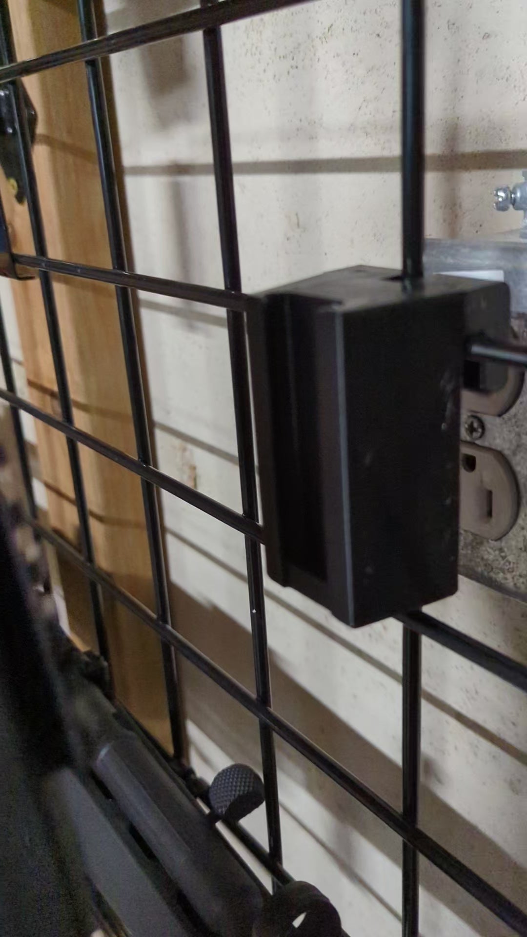 Picatinny Rail Gun Mount - Gridwall | Rifle Holder Storage Rack ...