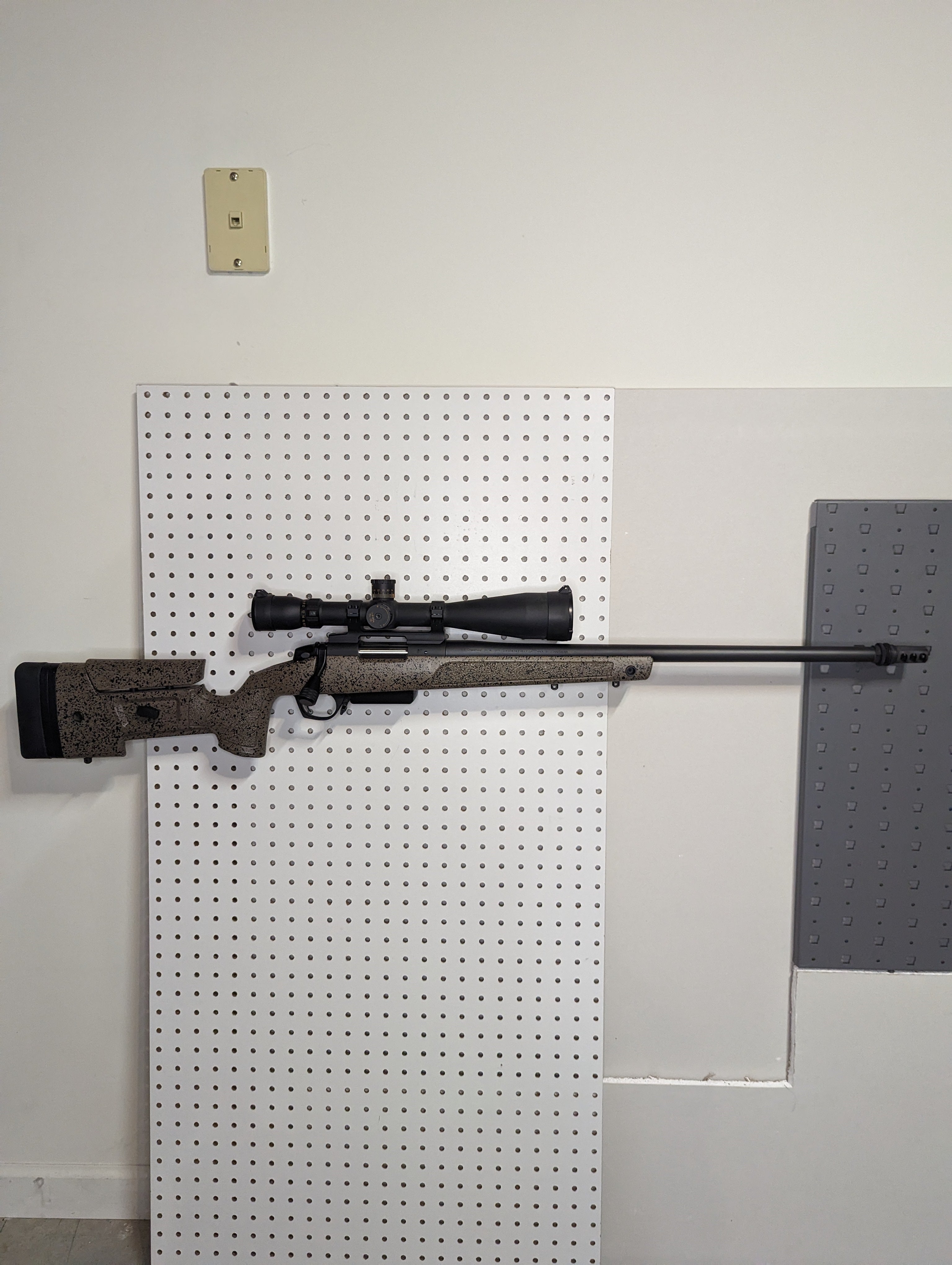 Pegboard / IKEA Skadis / Wall Control / Vaultek / SecureWall - Rifle ...